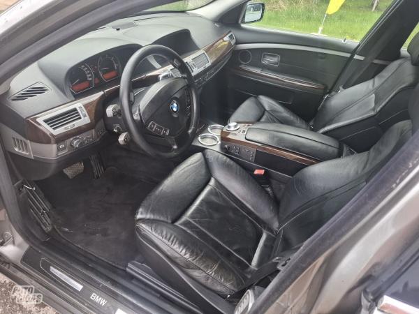 Pelēks BMW 730 2004 Kretinga, ar dzinēja tilpumu 3.00 L un nobraukumu 347 tūkst. km par 2450 €, foto 10 vietnē AUTOMOTO.COM.LV