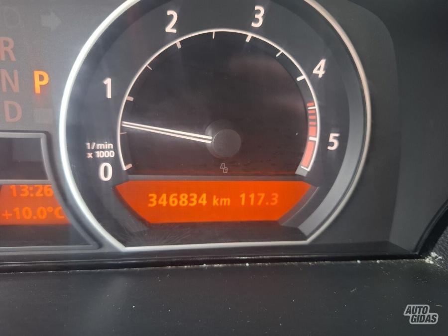 Pelēks BMW 730 2004 Kretinga, ar dzinēja tilpumu 3.00 L un nobraukumu 347 tūkst. km par 2450 €, foto 13 vietnē AUTOMOTO.COM.LV
