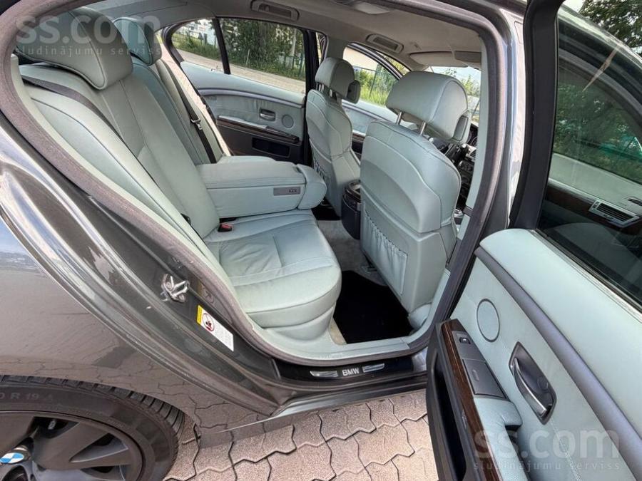 Pelēks BMW 730 2004 Rīga, ar dzinēja tilpumu 3.00 L un nobraukumu 0 tūkst. km par 4250 €, foto 22 vietnē AUTOMOTO.COM.LV