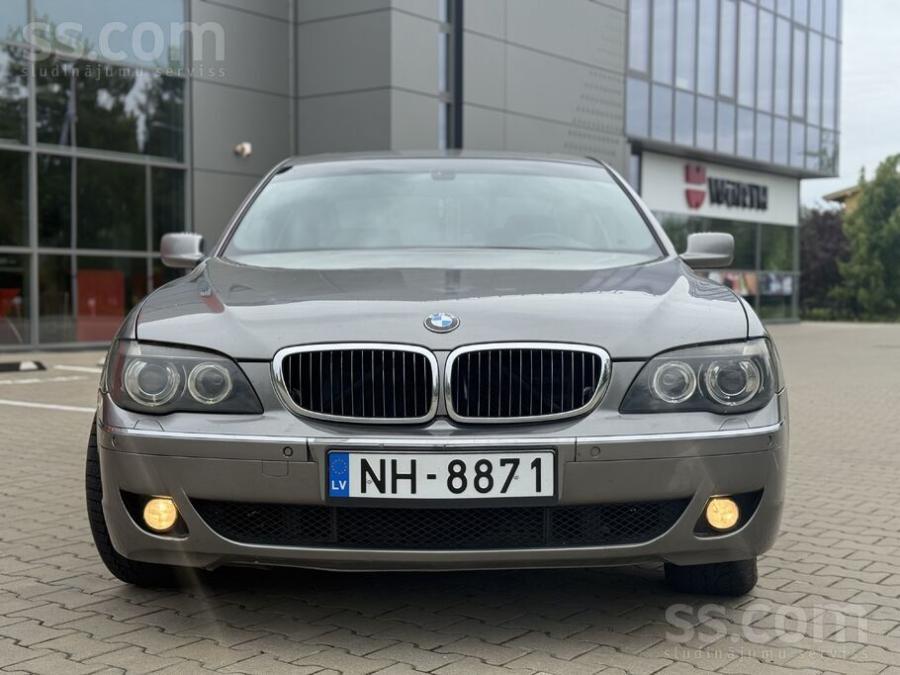 Grey BMW 730 2004 in Riga, with an engine capacity of 3.00 L and mileage of 510 thousand km for 2500 €, photo 3 on AUTOMOTO.COM.LV