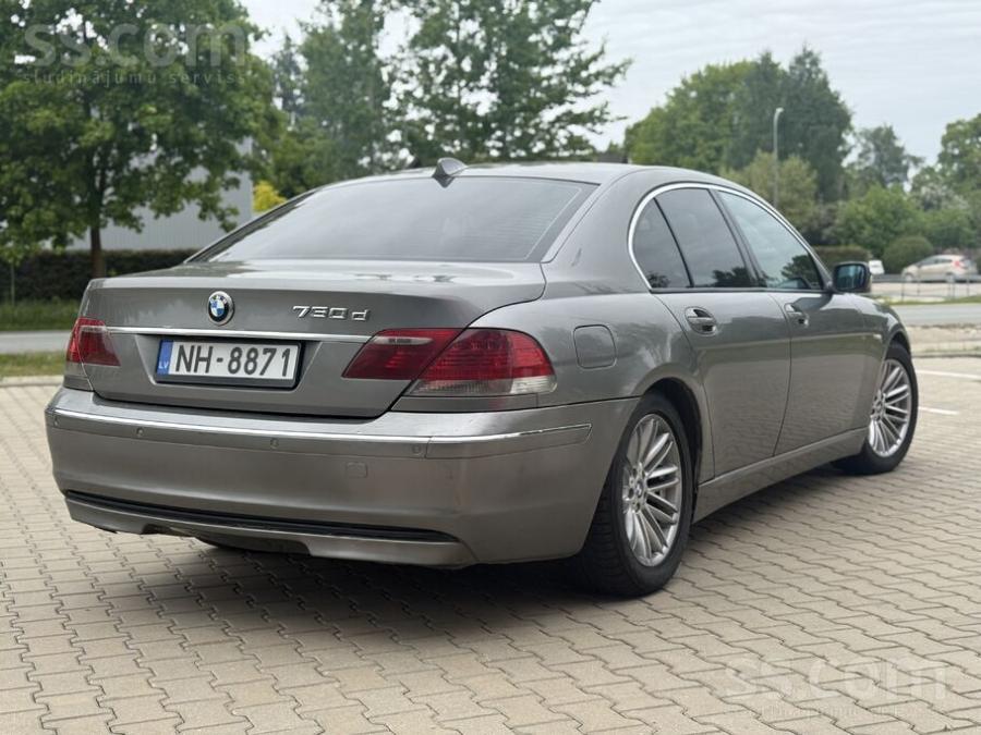 Grey BMW 730 2004 in Riga, with an engine capacity of 3.00 L and mileage of 510 thousand km for 2500 €, photo 5 on AUTOMOTO.COM.LV