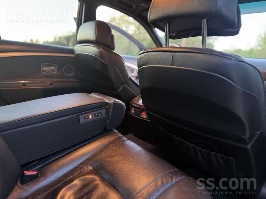 Grey BMW 730 2004 in Riga, with an engine capacity of 3.00 L and mileage of 510 thousand km for 2500 €, photo 7 on AUTOMOTO.COM.LV