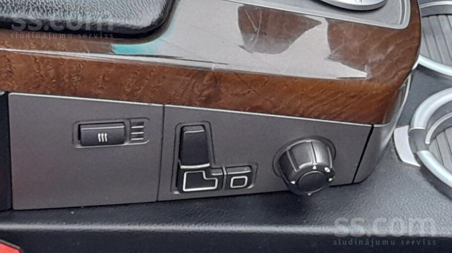 Pelēks BMW 730 2004 Rīga, ar dzinēja tilpumu 3.00 L un nobraukumu 298 tūkst. km par 4000 €, foto 17 vietnē AUTOMOTO.COM.LV