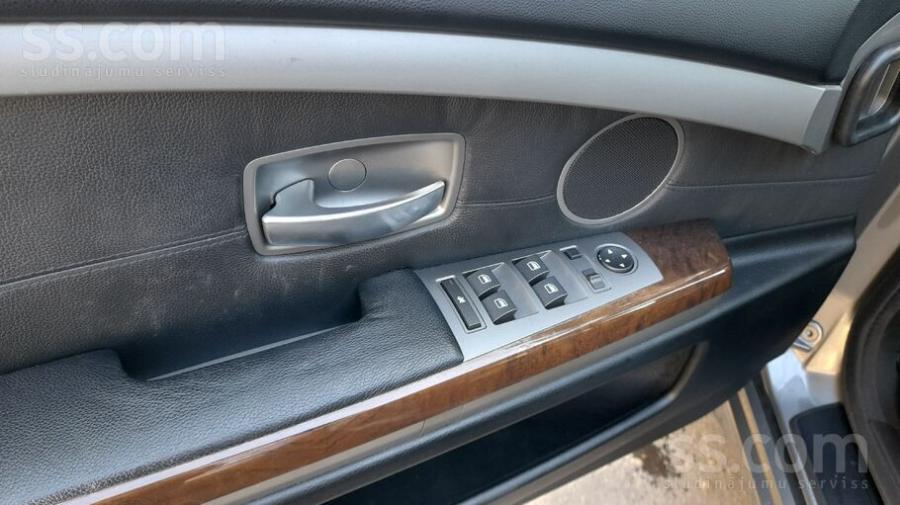 Pelēks BMW 730 2004 Rīga, ar dzinēja tilpumu 3.00 L un nobraukumu 298 tūkst. km par 4000 €, foto 20 vietnē AUTOMOTO.COM.LV