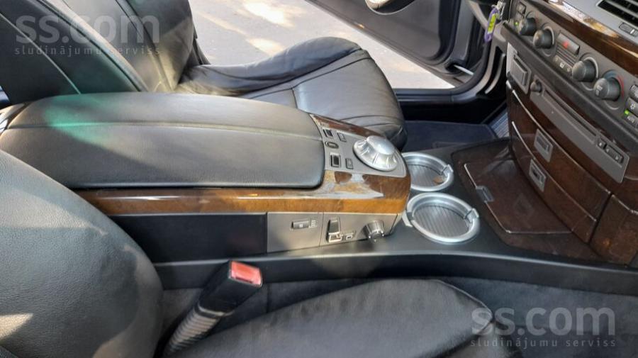 Pelēks BMW 730 2004 Rīga, ar dzinēja tilpumu 3.00 L un nobraukumu 298 tūkst. km par 4000 €, foto 25 vietnē AUTOMOTO.COM.LV