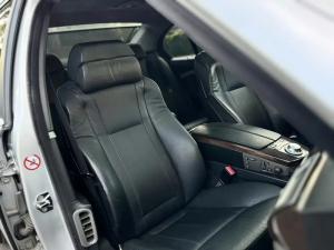 Grey BMW 730 2004 in Jurmala, with an engine capacity of 3.00 L and mileage of 347 thousand km for 2990 €, photo 11 on AUTOMOTO.COM.LV