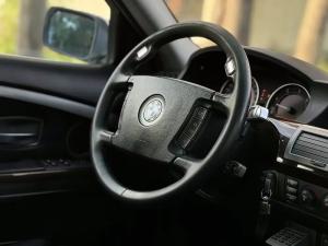 Grey BMW 730 2004 in Jurmala, with an engine capacity of 3.00 L and mileage of 347 thousand km for 2990 €, photo 14 on AUTOMOTO.COM.LV