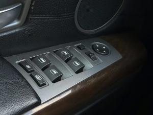 Grey BMW 730 2004 in Jurmala, with an engine capacity of 3.00 L and mileage of 347 thousand km for 2990 €, photo 17 on AUTOMOTO.COM.LV