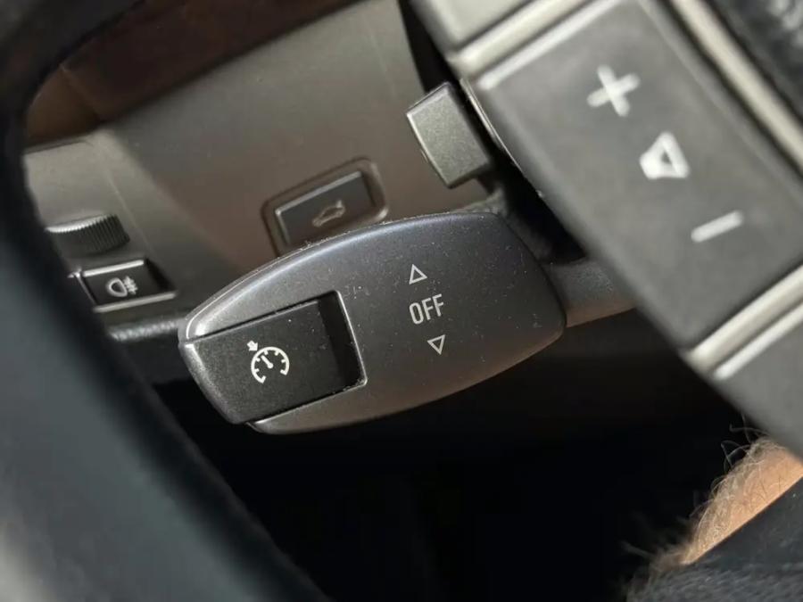 Grey BMW 730 2004 in Jurmala, with an engine capacity of 3.00 L and mileage of 347 thousand km for 2990 €, photo 18 on AUTOMOTO.COM.LV