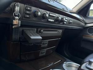 Grey BMW 730 2004 in Jurmala, with an engine capacity of 3.00 L and mileage of 347 thousand km for 2990 €, photo 21 on AUTOMOTO.COM.LV