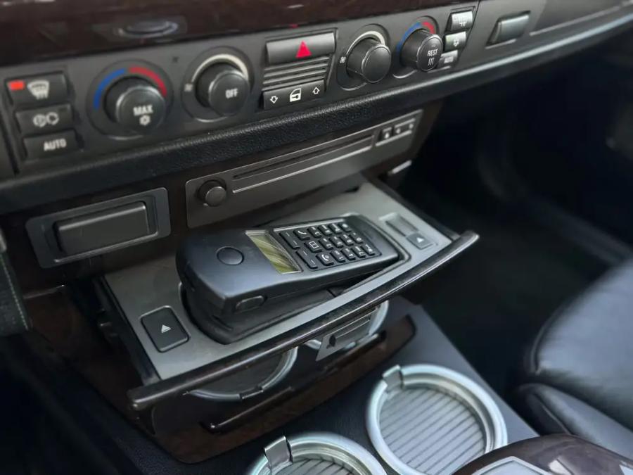 Grey BMW 730 2004 in Jurmala, with an engine capacity of 3.00 L and mileage of 347 thousand km for 2990 €, photo 22 on AUTOMOTO.COM.LV