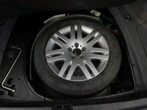 Grey BMW 730 2004 in Jurmala, with an engine capacity of 3.00 L and mileage of 347 thousand km for 2990 €, photo 23 on AUTOMOTO.COM.LV