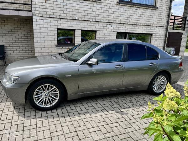 Grey BMW 730 2004 in Kaunas, with an engine capacity of 3.00 L and mileage of 422 thousand km for 1999 €, photo 4 on AUTOMOTO.COM.LV
