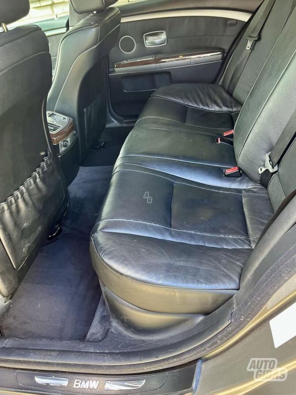 Pelēks BMW 730 2004 Kauņa, ar dzinēja tilpumu 3.00 L un nobraukumu 422 tūkst. km par 1999 €, foto 10 vietnē AUTOMOTO.COM.LV