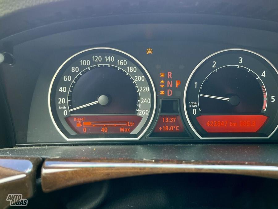 Grey BMW 730 2004 in Kaunas, with an engine capacity of 3.00 L and mileage of 422 thousand km for 1999 €, photo 18 on AUTOMOTO.COM.LV