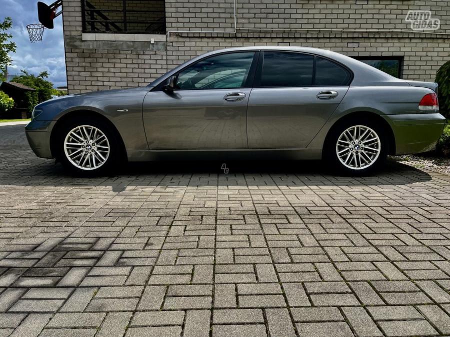 Grey BMW 730 2004 in Kaunas, with an engine capacity of 3.00 L and mileage of 422 thousand km for 1999 €, photo 20 on AUTOMOTO.COM.LV
