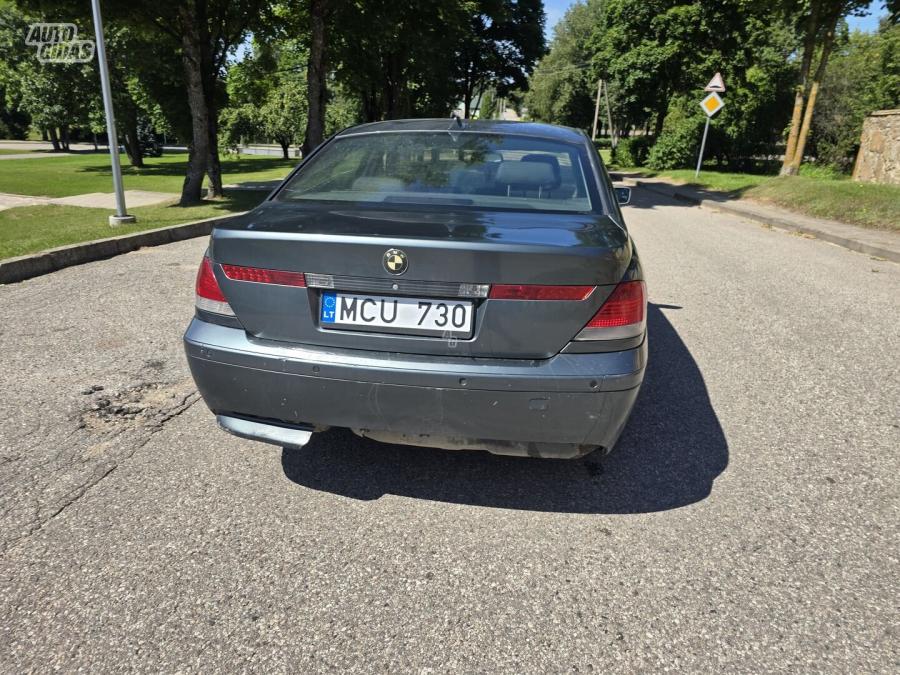 Pelēks BMW 730 2004 Utena, ar dzinēja tilpumu 3.00 L un nobraukumu 270 tūkst. km par 1800 €, foto 4 vietnē AUTOMOTO.COM.LV