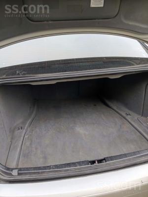 Grey BMW 730 2004 in Talsi, with an engine capacity of 3.00 L and mileage of 367 thousand km for 1850 €, photo 10 on AUTOMOTO.COM.LV