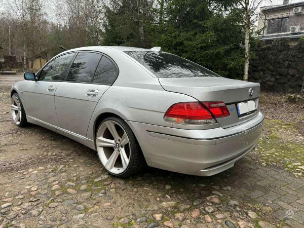 Pelēks BMW 730 2005 Viļņa, ar dzinēja tilpumu 2.99 L un nobraukumu 355 tūkst. km par 4250 €, foto 1 vietnē AUTOMOTO.COM.LV