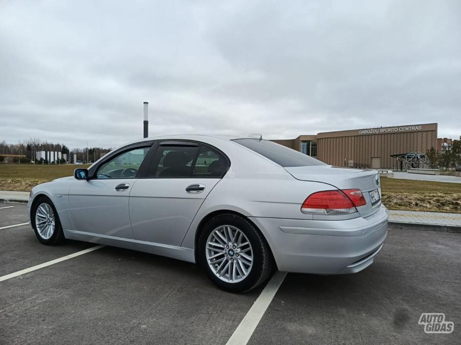 Grey BMW 730 2005 in Klaipeda, with an engine capacity of 3.00 L and mileage of 420 thousand km for 3900 €, photo 3 on AUTOMOTO.COM.LV