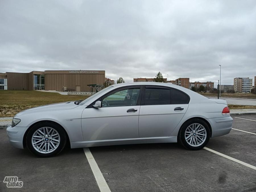 Grey BMW 730 2005 in Klaipeda, with an engine capacity of 3.00 L and mileage of 420 thousand km for 3900 €, photo 6 on AUTOMOTO.COM.LV