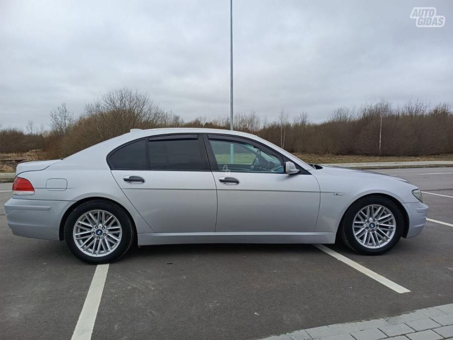 Grey BMW 730 2005 in Klaipeda, with an engine capacity of 3.00 L and mileage of 420 thousand km for 3900 €, photo 18 on AUTOMOTO.COM.LV