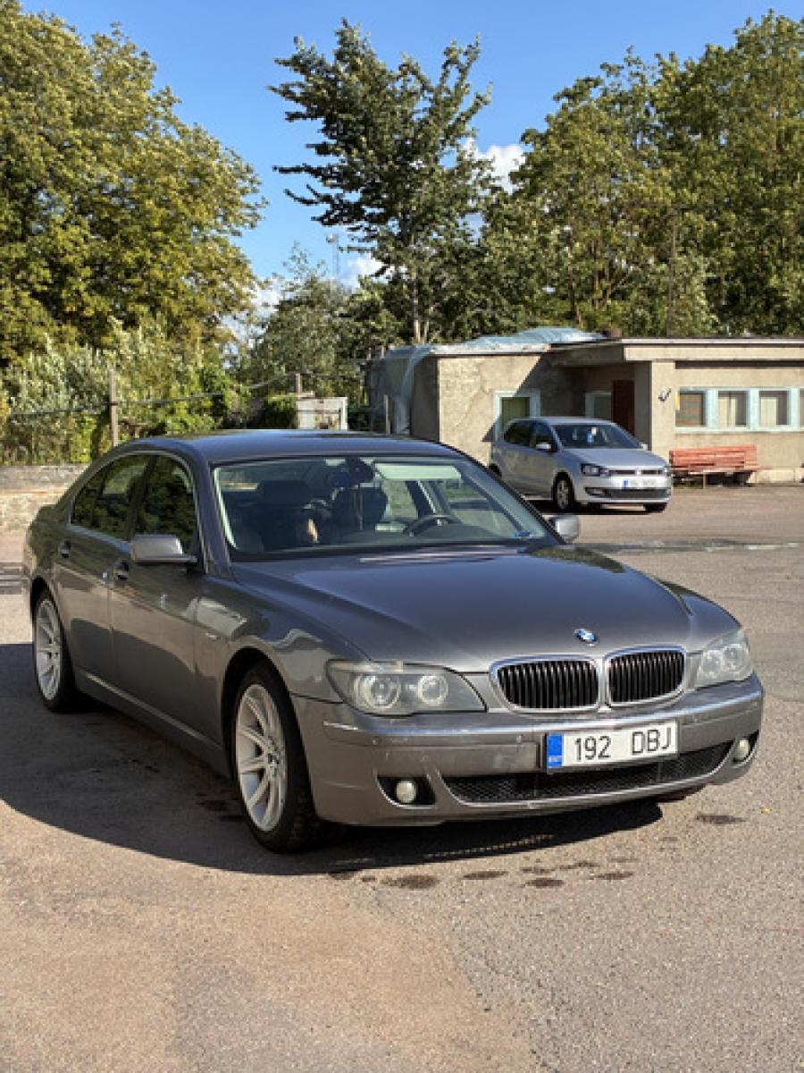 Grey BMW 730 2005 in Tallinn, with an engine capacity of 0.00 L and mileage of 401 thousand km for 4500 €, photo 3 on AUTOMOTO.COM.LV