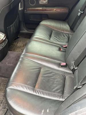 Grey BMW 730 2005 in Salcininkai, with an engine capacity of 3.00 L and mileage of 275 thousand km for 2999 €, photo 7 on AUTOMOTO.COM.LV