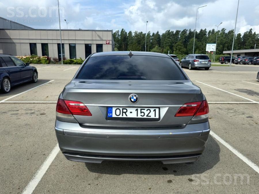 Grey BMW 730 2005 in Riga, with an engine capacity of 3.00 L and mileage of 408 thousand km for 5900 €, photo 5 on AUTOMOTO.COM.LV