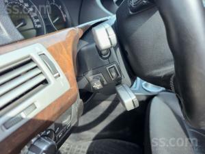 Grey BMW 730 2005 in Riga, with an engine capacity of 3.00 L and mileage of 408 thousand km for 5900 €, photo 12 on AUTOMOTO.COM.LV