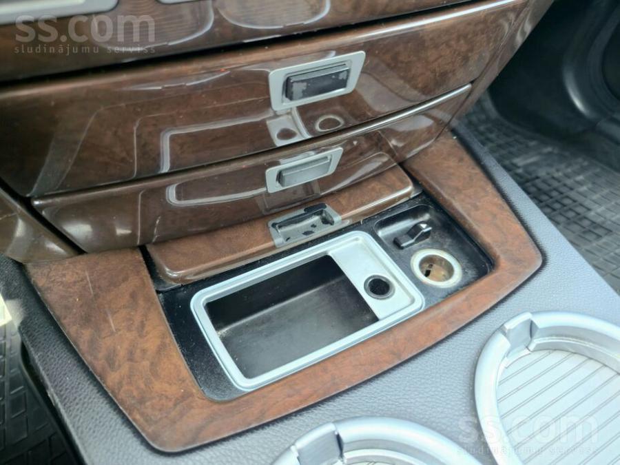 Grey BMW 730 2005 in Riga, with an engine capacity of 3.00 L and mileage of 408 thousand km for 5900 €, photo 16 on AUTOMOTO.COM.LV