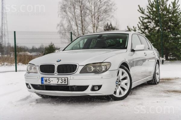 Grey BMW 730 2006 in Riga, with an engine capacity of 3.00 L and mileage of 318 thousand km for 5590 €, photo 1 on AUTOMOTO.COM.LV