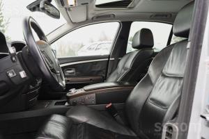 Grey BMW 730 2006 in Riga, with an engine capacity of 3.00 L and mileage of 318 thousand km for 5590 €, photo 8 on AUTOMOTO.COM.LV