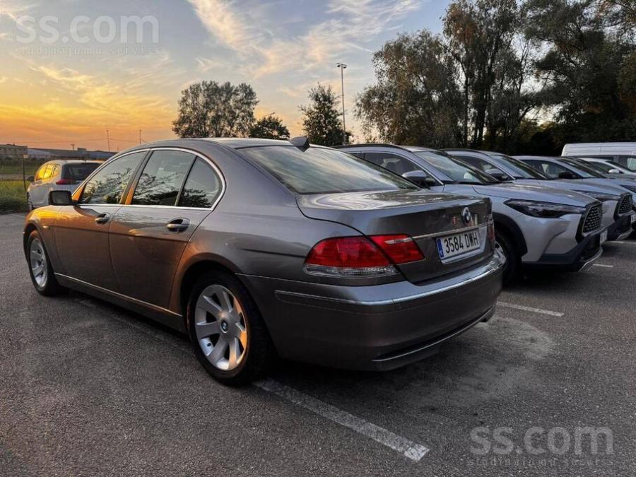 Grey BMW 730 2006 in Riga, with an engine capacity of 3.00 L and mileage of 419 thousand km for 3700 €, photo 4 on AUTOMOTO.COM.LV