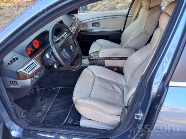 Pelēks BMW 730 2006 Rīga, ar dzinēja tilpumu 3.00 L un nobraukumu 391 tūkst. km par 4500 €, foto 7 vietnē AUTOMOTO.COM.LV