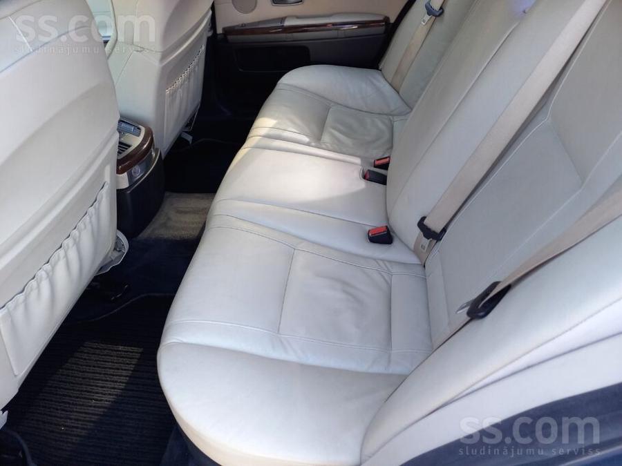 Grey BMW 730 2006 in Riga, with an engine capacity of 3.00 L and mileage of 391 thousand km for 4500 €, photo 12 on AUTOMOTO.COM.LV