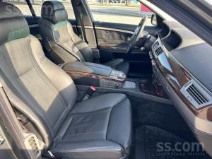 Pelēks BMW 730 2006 Rīga, ar dzinēja tilpumu 3.00 L un nobraukumu 262 tūkst. km par 6500 €, foto 15 vietnē AUTOMOTO.COM.LV