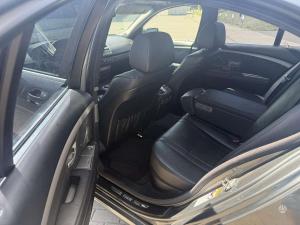 Pelēks BMW 730 2006 Viļņa, ar dzinēja tilpumu 2.99 L un nobraukumu 350 tūkst. km par 2999 €, foto 5 vietnē AUTOMOTO.COM.LV