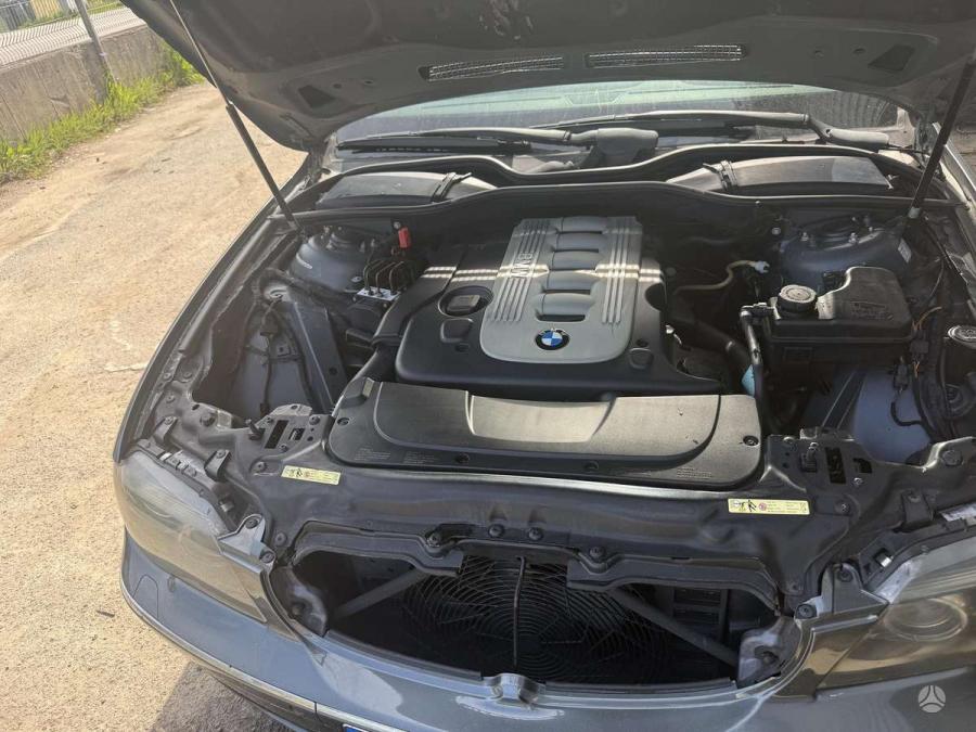 Pelēks BMW 730 2006 Viļņa, ar dzinēja tilpumu 2.99 L un nobraukumu 350 tūkst. km par 2999 €, foto 7 vietnē AUTOMOTO.COM.LV