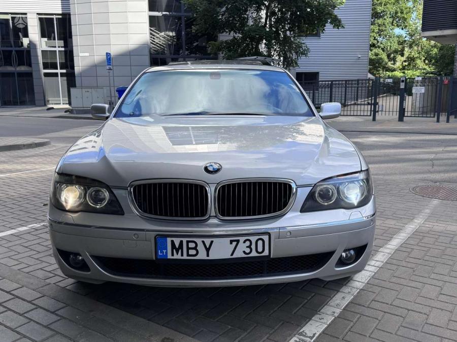 Grey BMW 730 2006 in Vilnius, with an engine capacity of 2.99 L and mileage of 336 thousand km for 3250 €, photo 4 on AUTOMOTO.COM.LV