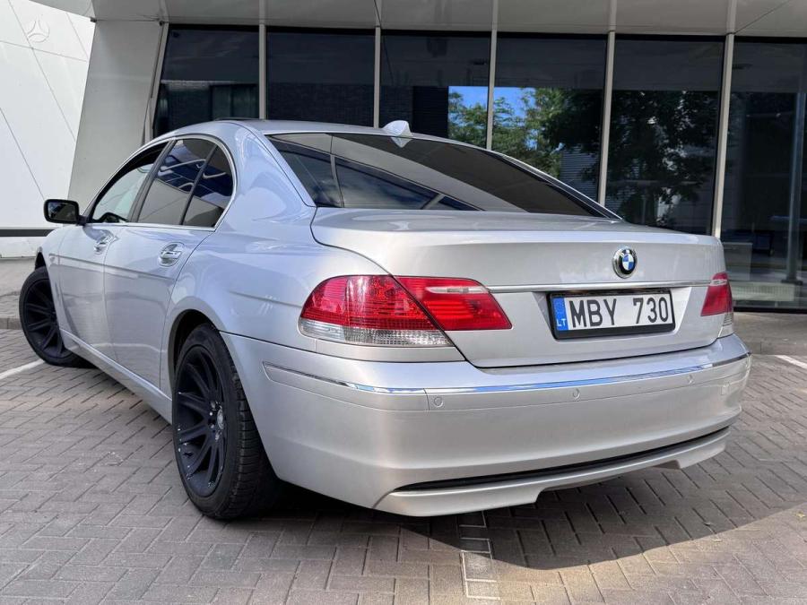 Grey BMW 730 2006 in Vilnius, with an engine capacity of 2.99 L and mileage of 336 thousand km for 3250 €, photo 7 on AUTOMOTO.COM.LV