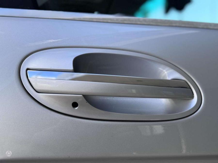 Grey BMW 730 2006 in Vilnius, with an engine capacity of 2.99 L and mileage of 336 thousand km for 3250 €, photo 9 on AUTOMOTO.COM.LV