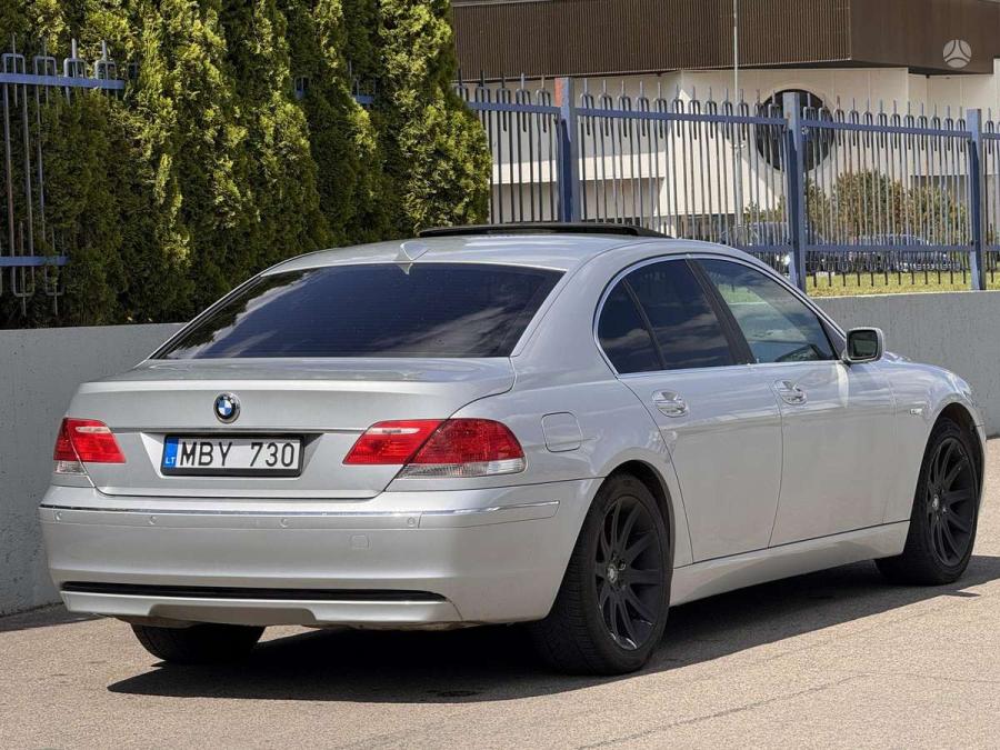 Grey BMW 730 2006 in Vilnius, with an engine capacity of 2.99 L and mileage of 336 thousand km for 2999 €, photo 6 on AUTOMOTO.COM.LV