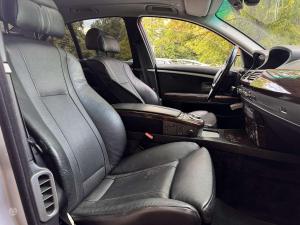 Grey BMW 730 2006 in Vilnius, with an engine capacity of 2.99 L and mileage of 336 thousand km for 2999 €, photo 19 on AUTOMOTO.COM.LV