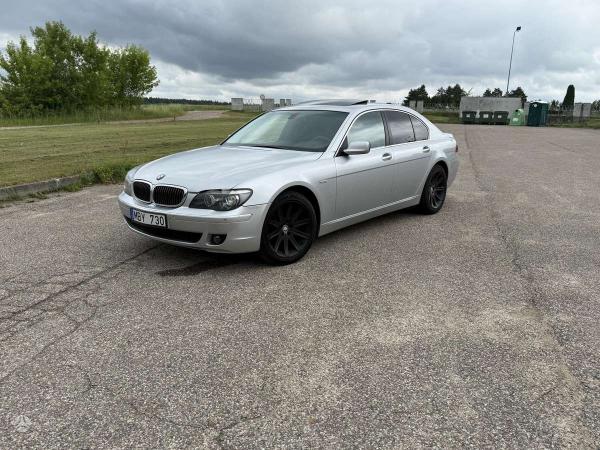 Grey BMW 730 2006 in Vilnius, with an engine capacity of 2.99 L and mileage of 330 thousand km for 3600 €, photo 1 on AUTOMOTO.COM.LV