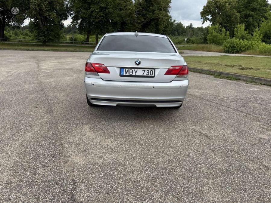Grey BMW 730 2006 in Vilnius, with an engine capacity of 2.99 L and mileage of 330 thousand km for 3600 €, photo 14 on AUTOMOTO.COM.LV