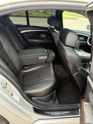 Grey BMW 730 2006 in Vilnius, with an engine capacity of 2.99 L and mileage of 330 thousand km for 3600 €, photo 19 on AUTOMOTO.COM.LV