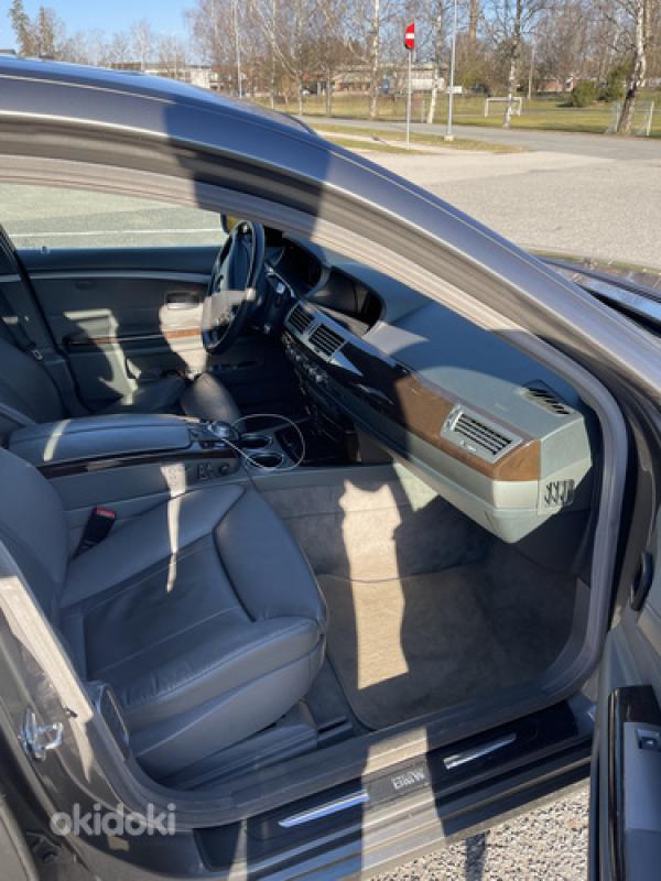 Grey BMW 730 2006 in Tartu, with an engine capacity of 3.00 L and mileage of 260 thousand km for 6500 €, photo 9 on AUTOMOTO.COM.LV