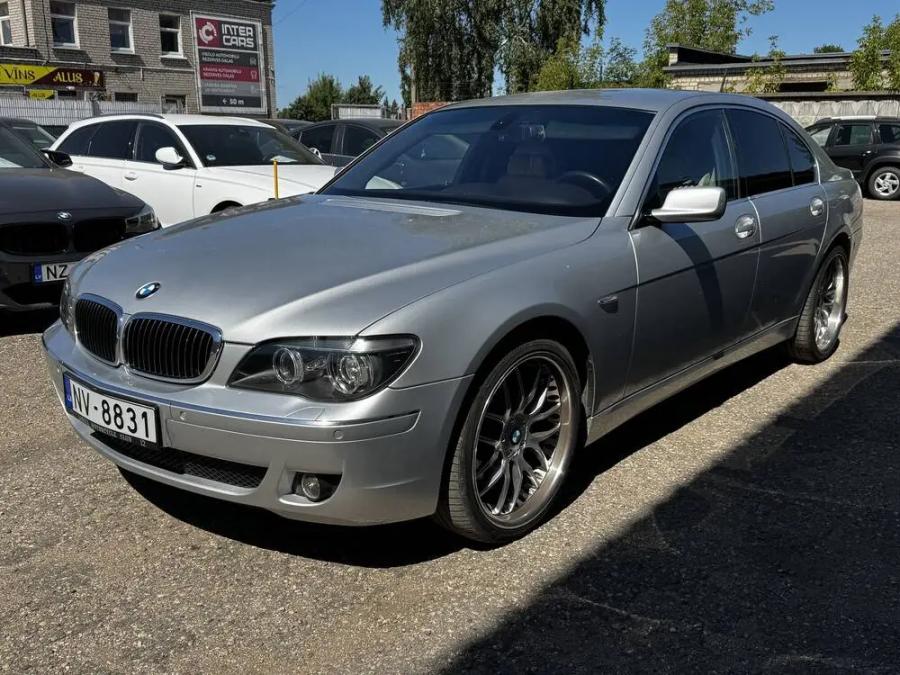 Pelēks BMW 730 2006 Daugavpils, ar dzinēja tilpumu 3.00 L un nobraukumu 310 tūkst. km par 5300 €, foto 4 vietnē AUTOMOTO.COM.LV