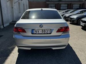 Pelēks BMW 730 2006 Daugavpils, ar dzinēja tilpumu 3.00 L un nobraukumu 310 tūkst. km par 5300 €, foto 6 vietnē AUTOMOTO.COM.LV